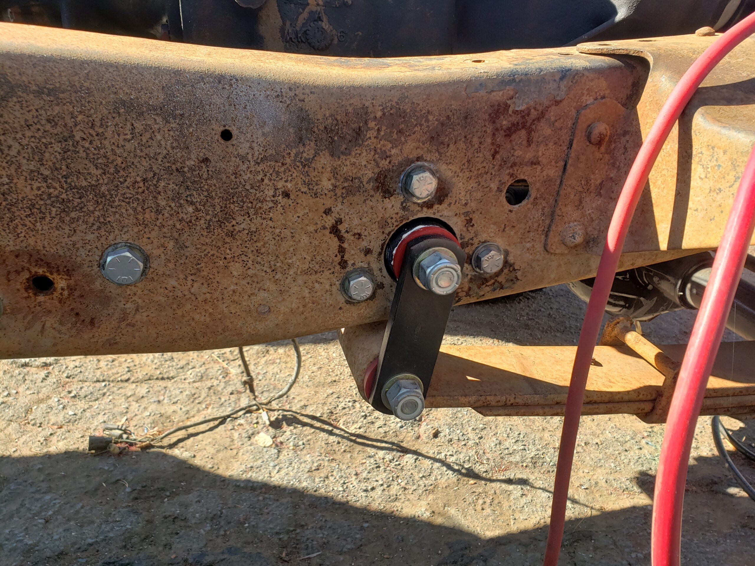 Front Leaf Spring Shackle Pivot for Ford 4wd1967-1977 1/2 F250/350 ...